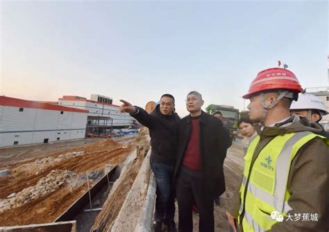 县市区党政领导在忙啥何必良调研房屋安全隐患排查整治和重点项目工作 新宁德