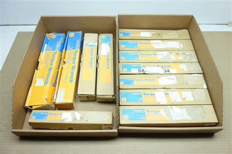 LOT OF ASSORTED TOHNICHI TORQUE WRENCHES