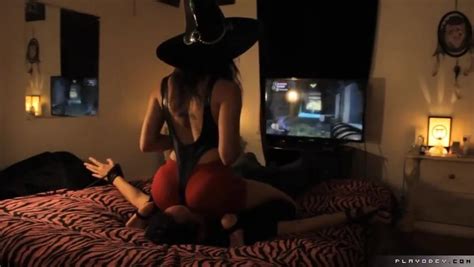 Facesitting Gamer Witch Thisvid Com