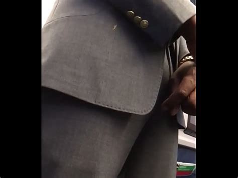 Flight attendant bulge XVIDEOSダウンローダー XVIDEOSの動画をブラウザ上から1クリックでダウンロード