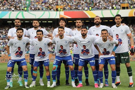 عکس حمایت دسته‌جمعی بازیکنان استقلال از مهدی‌پور خبرورزشی