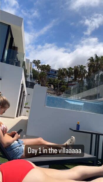 Allie Sherlock Alliesherlock Nude Onlyfans The Fappening Plus