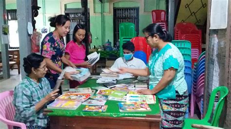 သုံးခွမြို့၌ စာပေဖတ်ရှုမှု ပိုမိုမြင့်မားလာစေရေး Mobile စာငှားစနစ်ဖြင့် ဝန်ဆောင်မှုပေး