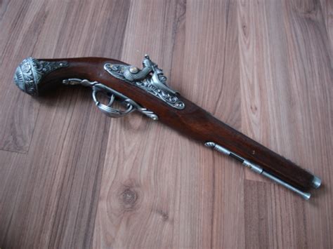 캐러비안의 해적에 등장하는 머스킷 권총 네이버 블로그