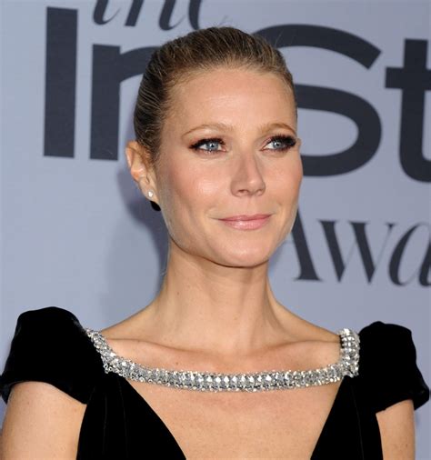 오늘 화장 신경쓴 기네스팰트로 해외 연예가 소식 네모판