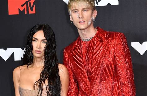 Bom Sex Megan Fox V T Nh Tr R N N T