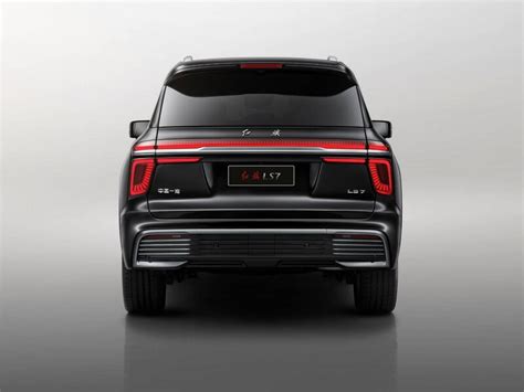 比《bmw X7》《maybach Gls》更大！紅旗全新休旅車《ls7》將近700萬 會是一台老闆的愛車嗎？