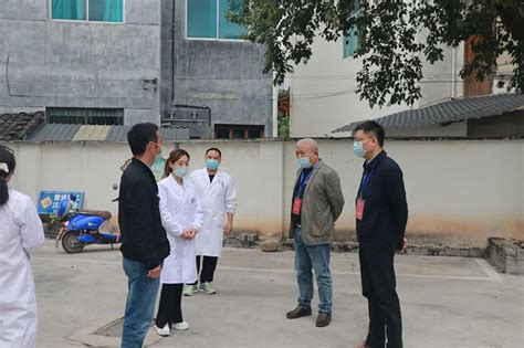 县政协组织医药卫生界别委员开展送医下乡活动