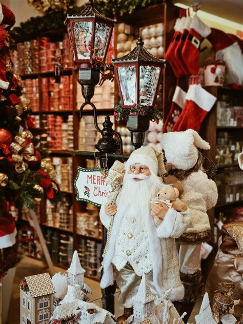 실내 겨울 계절 기쁨 녹지 미니멀한 빈티지 빨간 산타클로스 새해 아름다운 연말연시 예술적인 우아한 위에서 내려다 본 장식 장식품 전통적인