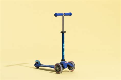 Razor Scooter Not Folding Troubleshooting Tips For Easy Fixes Wheelsway