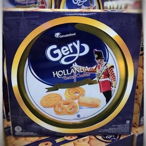 Jual Gery Butter Cookies Biskuit Kaleng Makanan Ringan Kue Aneka 450gr Shopee Indonesia