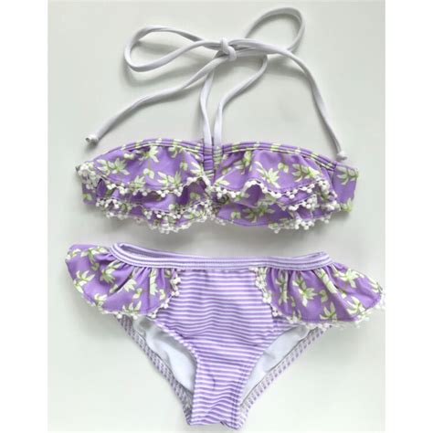 Hot Sexy Lily Li Bikini Pics