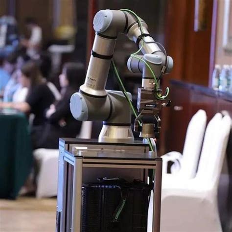 High Payload Collaborative Robot Ur 16e With 16kg Payload Of 6 Axis As Cobot Robot For Packing