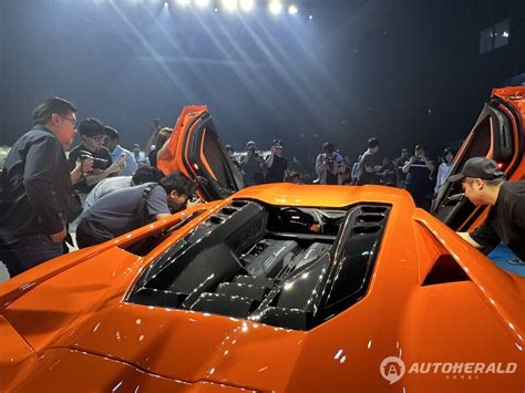 람보르기니 전동화의 시작 플러그인 하이브리드 ‘레부엘토 韓 최초 공개 다나와 자동차