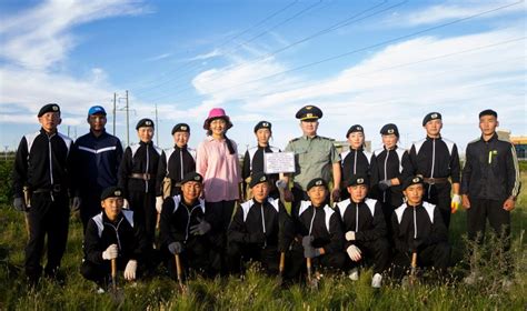 ӨВӨРХАНГАЙ ДӨЛ УАШТ д Өвөрхангайгаас 13 тамирчин оролцож байна