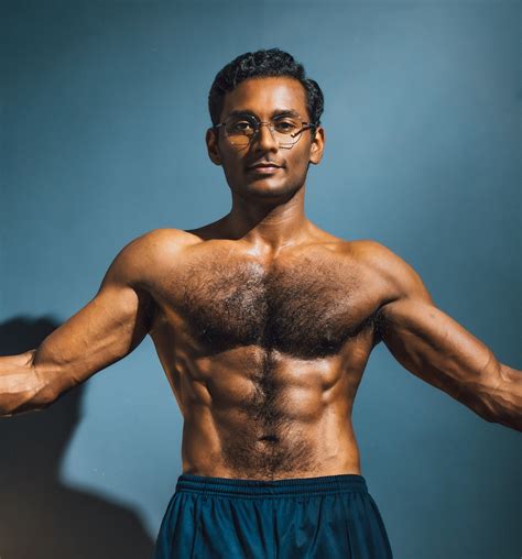 Umesh එක දිගට දවස් 500 යි මිතුර ප්‍රෝටීන් පිටි තියා ඇන්කර් පිටි එකක් වත් බීල නෑ ඕං හොදේ ඕක