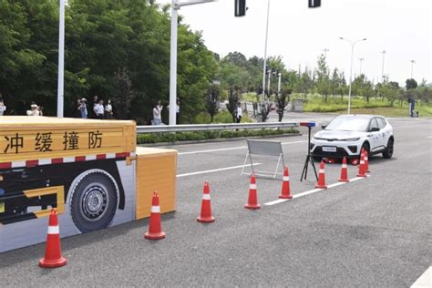 China Launches New Model For Car Collision Avoidance Test Cn