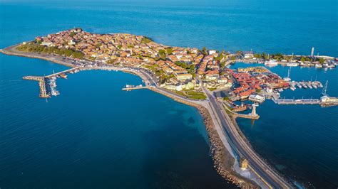 Романтично пътешествие в Стария град на Несебър