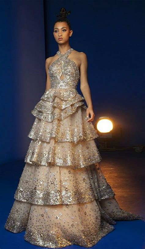 Épinglé Par Regine Zubert 24 Sur Fashion Vêtements Haute Couture