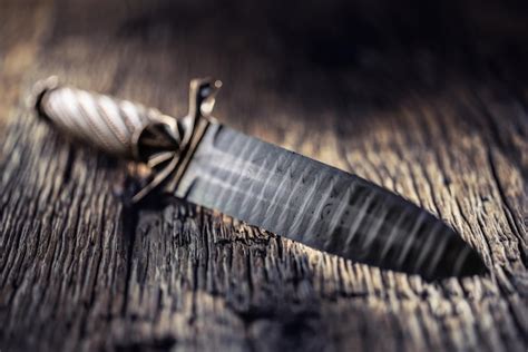 60 000 Small Dagger Pictures