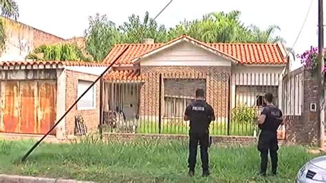 Misterio En Rosario Encontraron A Dos Hermanas Gemelas Muertas En Su Casa Y Rodeadas De Basura