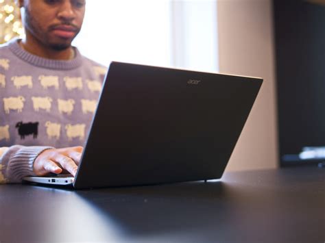 Acer Swift Oled Review Beauty On The Inside