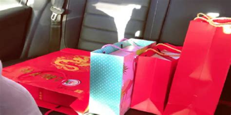 第一次去女朋友家带什么礼物好呢360新知