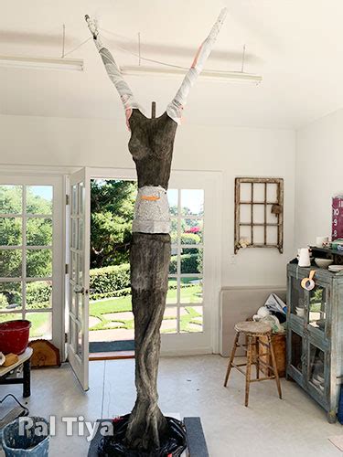 10ft Standing Sculpture Pal Tiya
