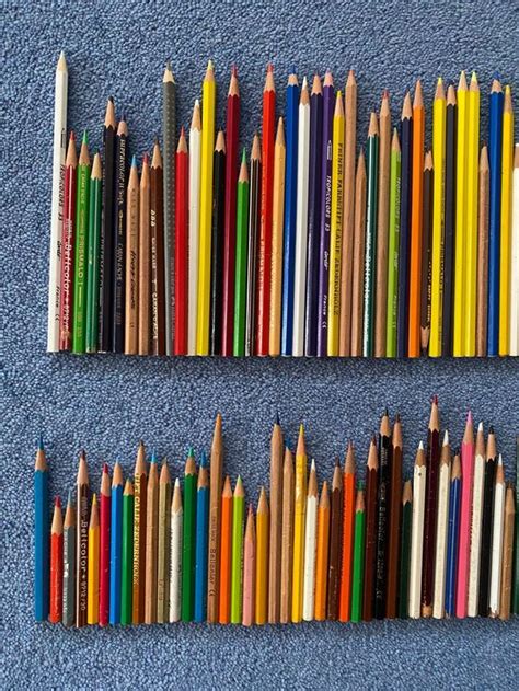 Viele Verschiedene Benutzte Farbstifte Gebraucht In Appenzell Meistersrüte Für Chf 1 Mit