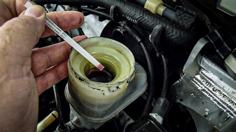 How Much Brake Fluid In Reservoir
