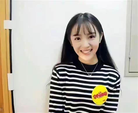 田曦薇“童颜巨乳”，高中时期照片曝光！美哭了？时尚梦想演艺