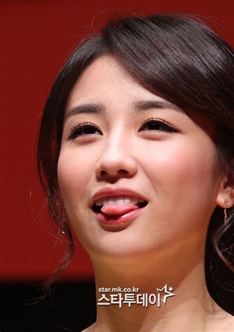 포토 박하선 부끄러워 혀 낼름 스타투데이