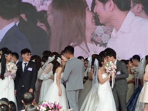 集團結婚 南科60對新人牽手走紅毯 中華日報 Line Today