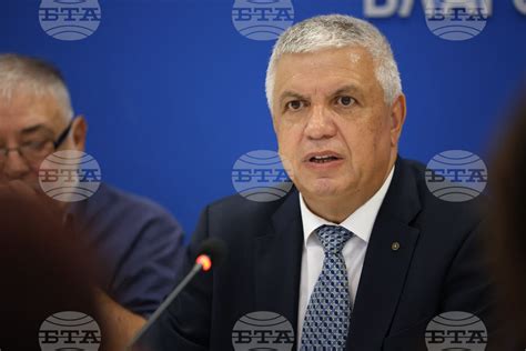 Инициативен комитет издигна Николай Шушков бивш областен управител и заместник министър за