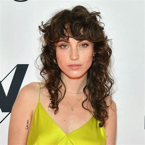 The Modern Shag Haircut Is Everywhere Right Now Long Shag Haircut