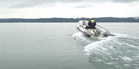 Elektrisierender Fahrspa Auf Dem Wasser Mit Dem Torqeedo Cruise