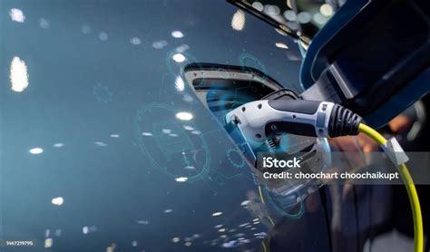 현대 기술 Ui 제어 정보 디스플레이 자동차 주유소 연결 전원 케이블 전기 자동차용 플러그인 충전 전원 및 대체 지속 가능한