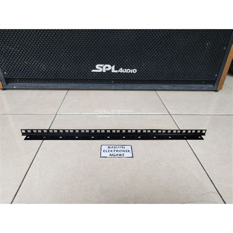 Jual Siku Besi Lis Rell Lubang Rak Hardcase 12u Shopee Indonesia