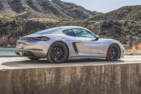 2023 Porsche 718 Cayman Exterior Pictures