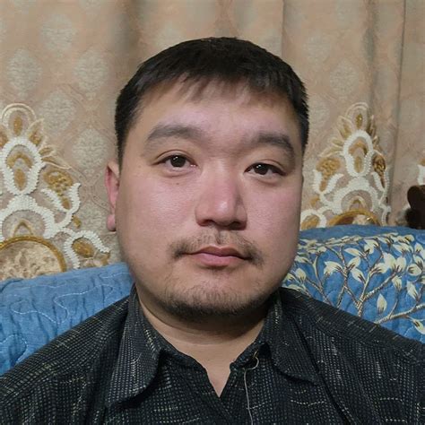 Монгол кино шүүмж киноны тухай ярилцъя Хуучны кино тавиад мөнгө олоод байна гээд хүмүүс