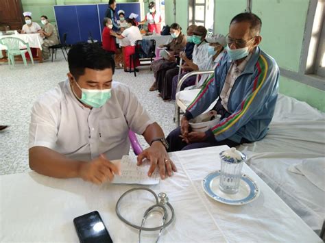 ပန်းတောင်းမြို့နယ်တွင် နိုင်ငံ့ဝန်ထမ်းအငြိမ်းစားများအား အခမဲ့ ကျန်းမာရေးစောင့်ရှောက်မှုလုပ်ငန