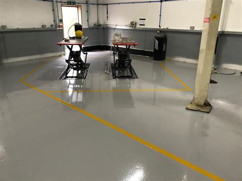 Epoxy Workshop Floor Yellow Safety Demarcation Lines