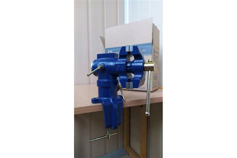 Тиски (слесарные, поворотные, настольные) КОБАЛЬТ 910-010 - выгодная ...