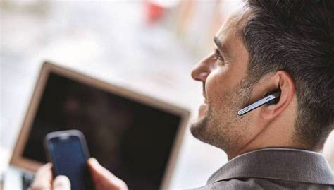 Your Guide To Bluetooth Headset Wearing Styles Jabra Blog
