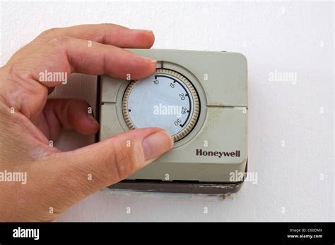 Old Honeywell Thermostat Models