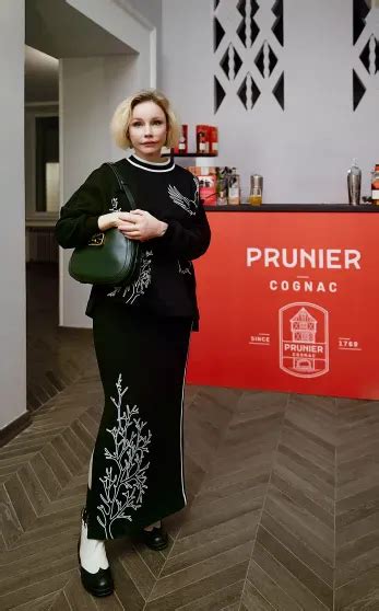 Константин и Софья Эрнст Марина Зудина и Екатерина Андреева на премьере спектакля Аллы Сигаловой