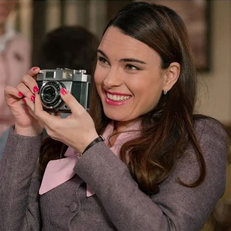 El Elenco Completo Y La Primera Invitada De La Agencia La Serie