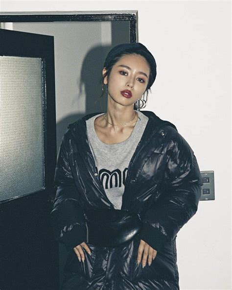 加治ひとみさんのインスタグラム写真 加治ひとみinstagram「new Gyda⚡️👆⚡️ ⬇︎ Check It Out💕💕