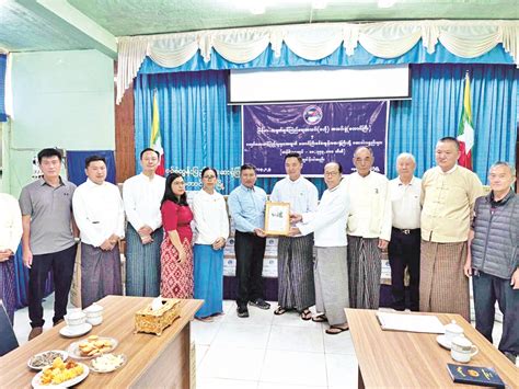 မြန်မာ တရုတ် ချစ်ကြည်ရေးအသင်းက တောင်ကြီးစဝ်စံထွန်းဆေးရုံသို့ အလှူငွေန