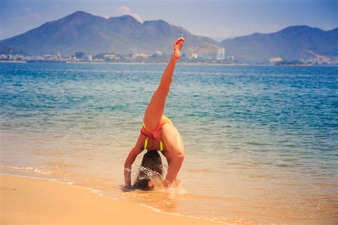 Bikini Bridge Pubic Hair